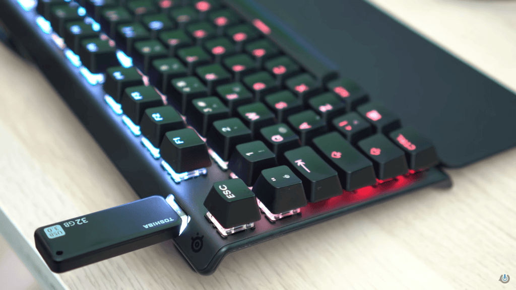 SteelSeries Apex 7 Oyuncu Klavyesi İncelemesi