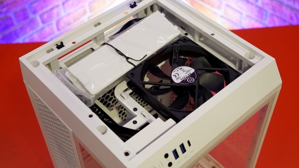 Thermaltake The Tower 100 Mini Chassis İncelemesi